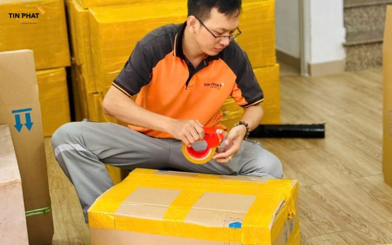 Gửi Tôm Khô Đi Mỹ Tại TP.HCM: Uy Tín & Giá Rẻ - Tín Phát Quốc Tế